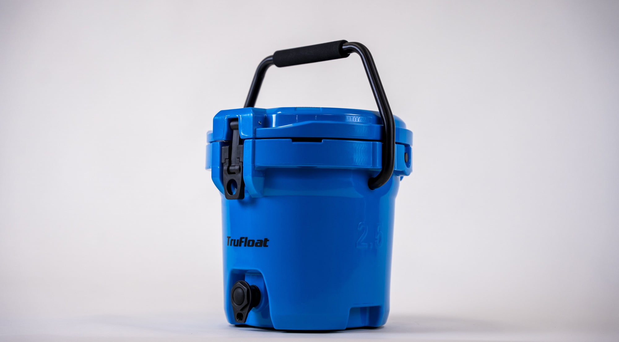 2.5 Gallon Bucket Cooler With Spigot